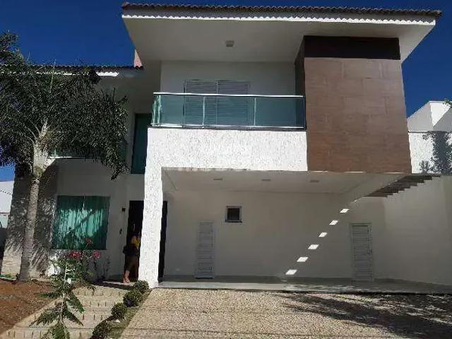 Casa / Sobrado em Condomínio para Locação em Uberlândia/MG Nova Uberlândia 4 Quartos