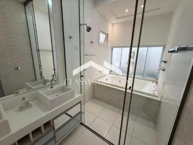 Casa / Sobrado em Condomínio para Locação em Uberlândia/MG Nova Uberlândia 4 Quartos