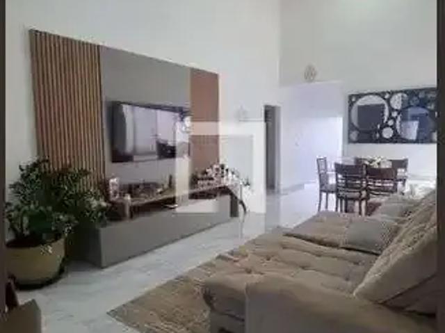 Casa / Sobrado em Condomínio para Locação em Uberlândia/MG Shopping Park 3 Quartos