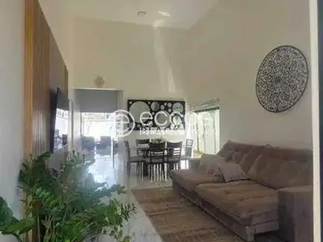 Casa / Sobrado em Condomínio para Locação em Uberlândia/MG Shopping Park 3 Quartos