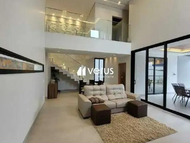 Casa / Sobrado em Condomínio para Locação em Uberlândia/MG Shopping Park 3 Quartos