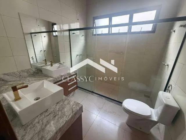 Casa / Sobrado em Condomínio para Locação em Uberlândia/MG Shopping Park 3 Quartos