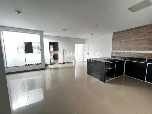 Casa / Sobrado em Condomínio para Locação em Uberlândia/MG Taiaman 2 Quartos