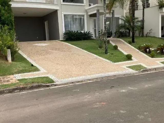 Casa / Sobrado em Condomínio para Locação em Valinhos/SP Condomínio Porto Seguro Village 4 Quartos