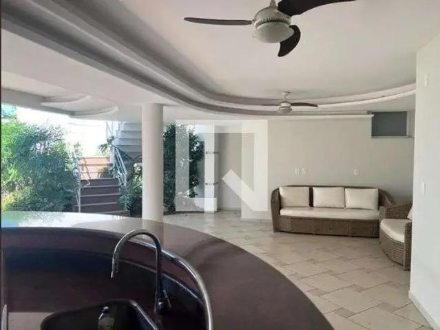 Casa / Sobrado em Condomínio para Locação em Valinhos/SP Jardim Paiquerê 4 Quartos