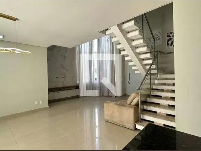 Casa / Sobrado em Condomínio para Locação em Valinhos/SP Jardim São Luiz 3 Quartos