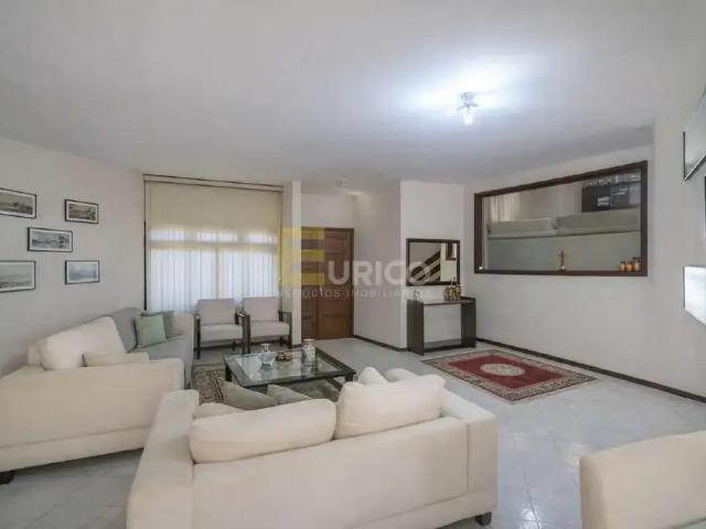 Casa / Sobrado em Condomínio para Locação em Valinhos/SP Roncáglia 3 Quartos