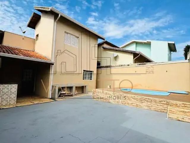 Casa / Sobrado em Condomínio para Locação em Valinhos/SP Roncáglia 3 Quartos