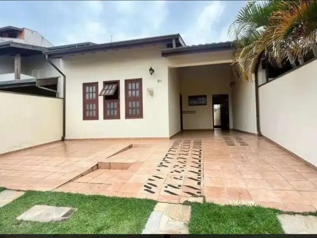 Casa / Sobrado em Condomínio para Locação em Valinhos/SP Vila Capuava 3 Quartos