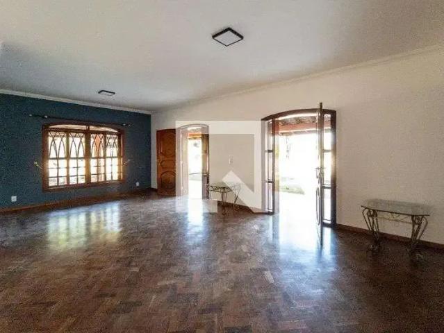 Casa / Sobrado em Condomínio para Locação em Valinhos/SP Vila Faustina II 4 Quartos