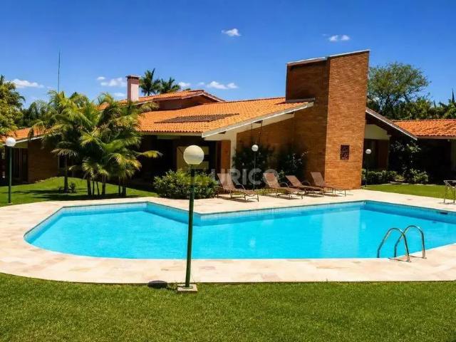 Casa / Sobrado em Condomínio para Locação em Valinhos/SP Village Sans Souci 5 Quartos