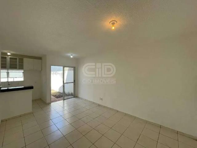 Casa / Sobrado em Condomínio para Locação em Várzea Grande/MT Guarita 3 Quartos