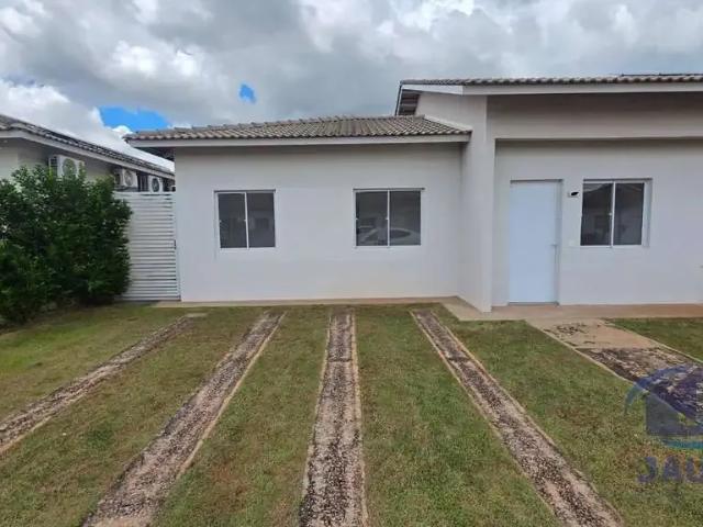 Casa / Sobrado em Condomínio para Locação em Várzea Grande/MT Petrópolis 3 Quartos