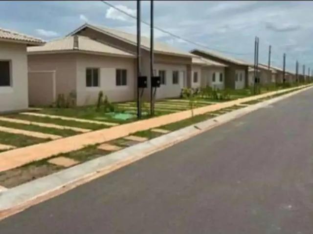 Casa / Sobrado em Condomínio para Locação em Várzea Grande/MT Petrópolis 3 Quartos