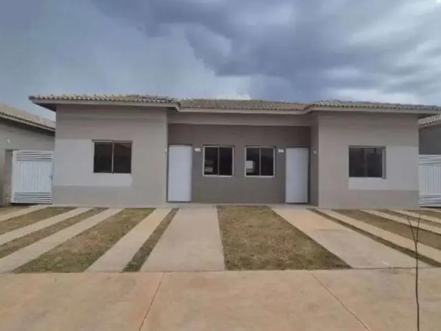 Casa / Sobrado em Condomínio para Locação em Várzea Grande/MT Petrópolis 3 Quartos