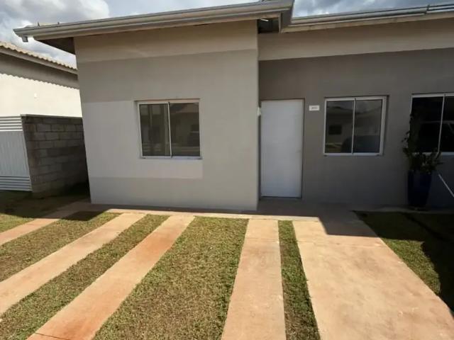 Casa / Sobrado em Condomínio para Locação em Várzea Grande/MT Petrópolis 3 Quartos