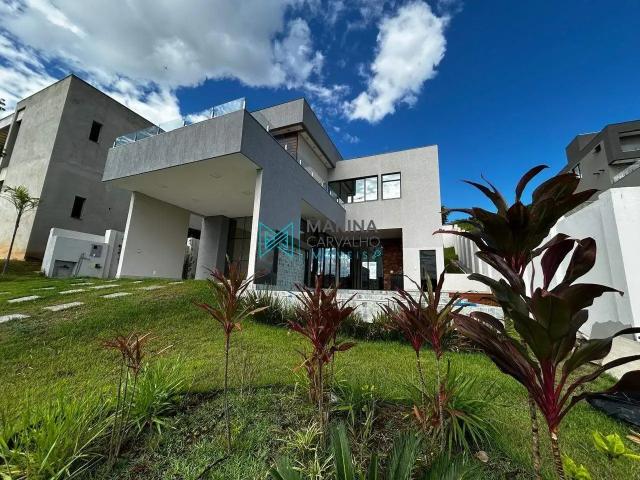 Casa / Sobrado em Condomínio para Locação em Vespasiano/MG Alphaville 4 Quartos