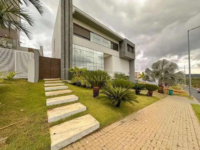 Casa / Sobrado em Condomínio para Locação em Vespasiano/MG Alphaville 5 Quartos