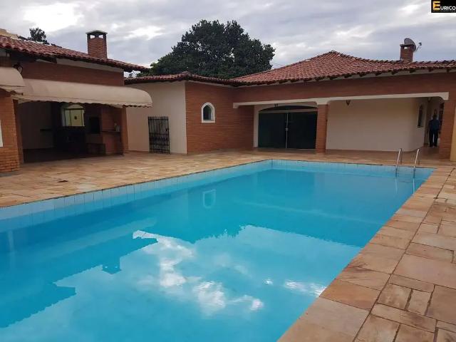 Casa / Sobrado em Condomínio para Locação em Vinhedo/SP Condomínio Estância Marambaia 3 Quartos