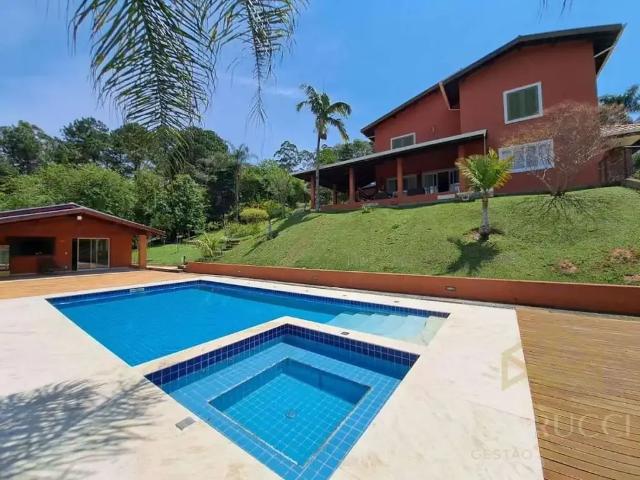 Casa / Sobrado em Condomínio para Locação em Vinhedo/SP Caixa D´Água 4 Quartos
