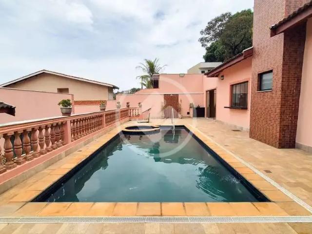 Casa / Sobrado em Condomínio para Locação em Vinhedo/SP Marambaia 3 Quartos