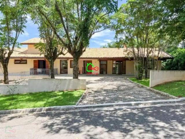 Casa / Sobrado em Condomínio para Locação em Vinhedo/SP Marambaia 4 Quartos