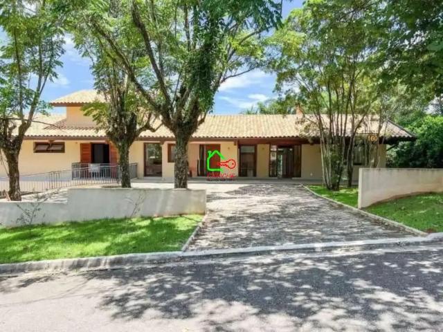 Casa / Sobrado em Condomínio para Locação em Vinhedo/SP Marambaia 4 Quartos