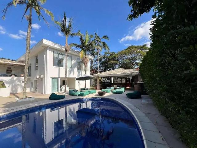 Casa / Sobrado em Condomínio para Locação em Vinhedo/SP Marambaia 6 Quartos