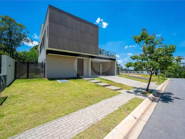 Casa / Sobrado em Condomínio para Locação em Vinhedo/SP Santa Cândida 4 Quartos