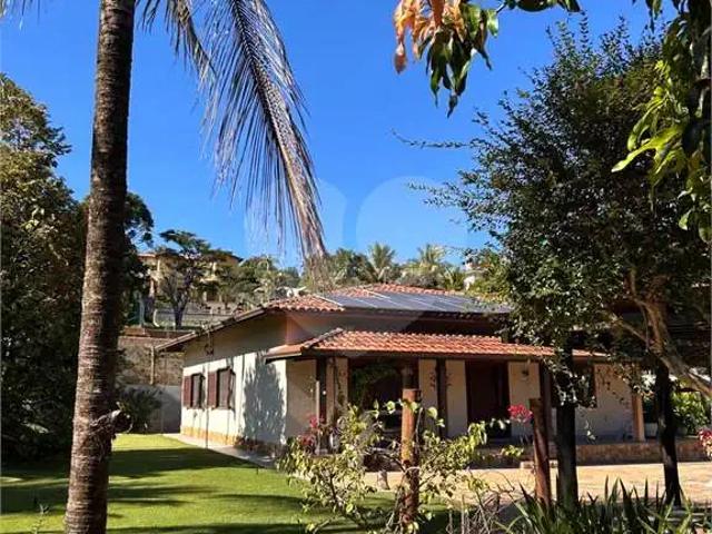 Casa / Sobrado em Condomínio para Locação em Vinhedo/SP Santa Cândida 3 Quartos