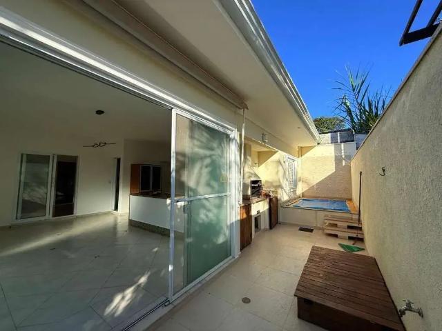 Casa / Sobrado em Condomínio para Locação em Vinhedo/SP Santa Claudina 4 Quartos
