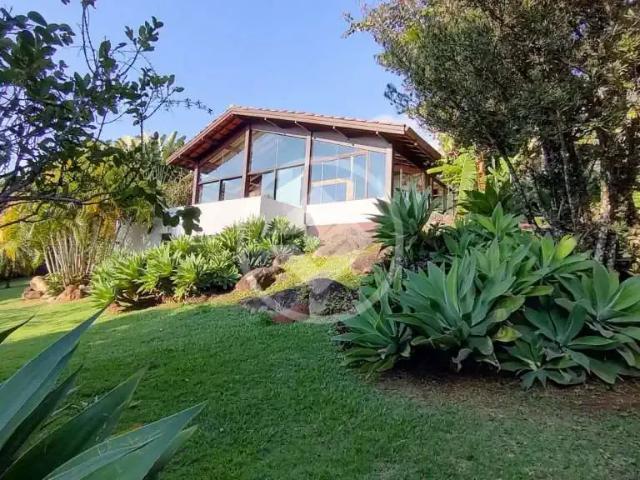 Casa / Sobrado em Condomínio para Locação em Vinhedo/SP Vale da Santa Fé 4 Quartos