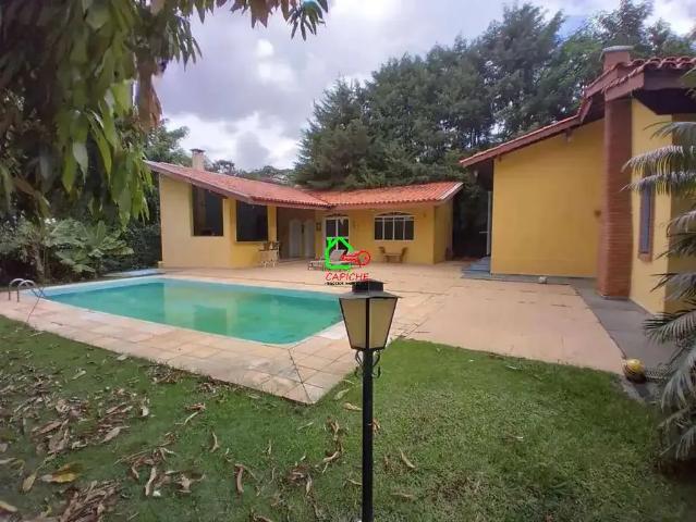 Casa / Sobrado em Condomínio para Locação em Vinhedo/SP Vista Alegre 4 Quartos