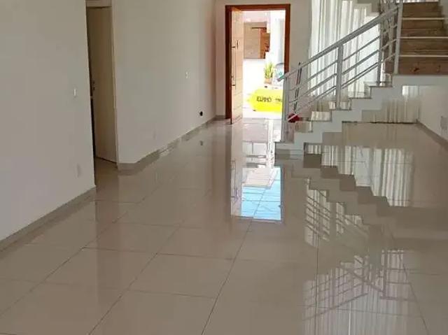 Casa / Sobrado em Condomínio para Locação em Votorantim/SP Colina Santa Mônica 3 Quartos