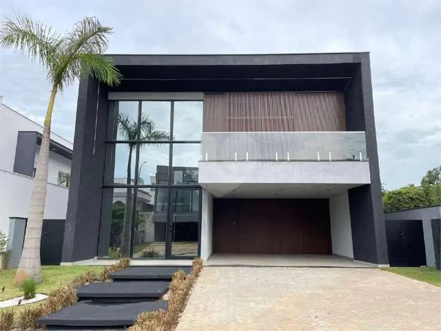 Casa / Sobrado em Condomínio para Locação em Votorantim/SP Alphaville Nova Esplanada 4 Quartos