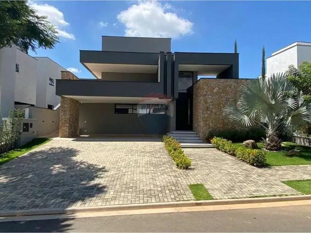 Casa / Sobrado em Condomínio para Locação em Votorantim/SP Alphaville Nova Esplanada 4 Quartos
