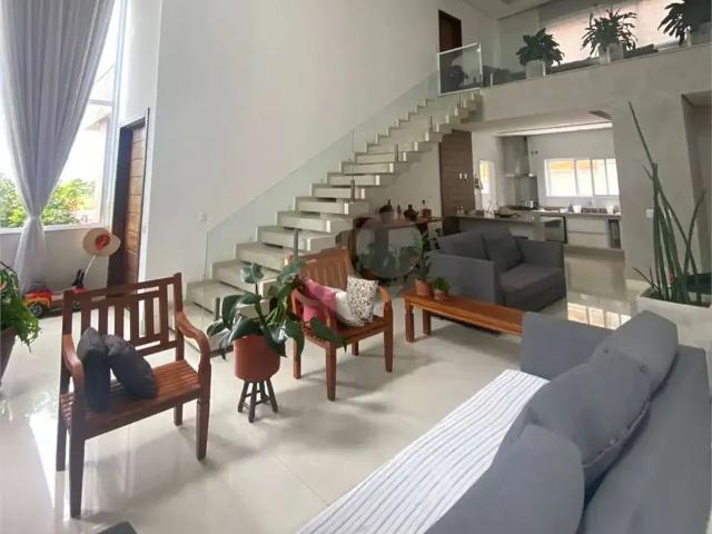 Casa / Sobrado em Condomínio para Locação em Votorantim/SP Alphaville Nova Esplanada 4 Quartos