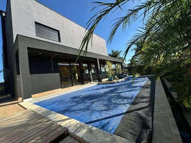 Casa / Sobrado em Condomínio para Locação em Votorantim/SP Alphaville Nova Esplanada 4 5 Quartos