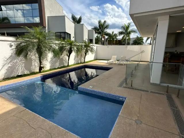 Casa / Sobrado em Condomínio para Locação em Votorantim/SP Alphaville Nova Esplanada 5 Quartos