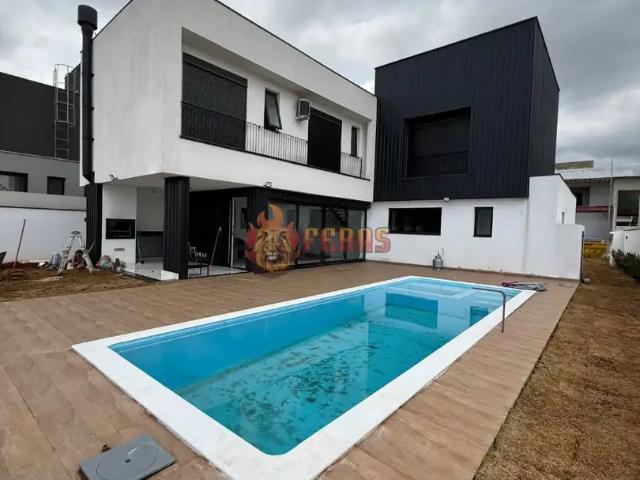 Casa / Sobrado em Condomínio para Locação em Votorantim/SP Alphaville Nova Esplanada 3 Quartos