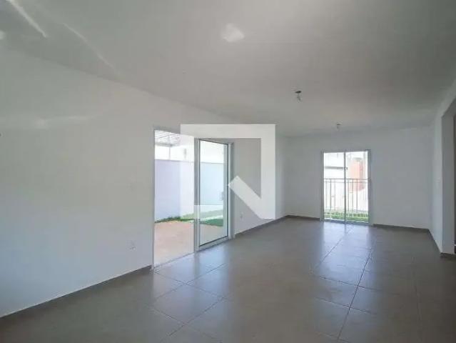 Casa / Sobrado em Condomínio para Locação em Votorantim/SP Green Valley 3 Quartos