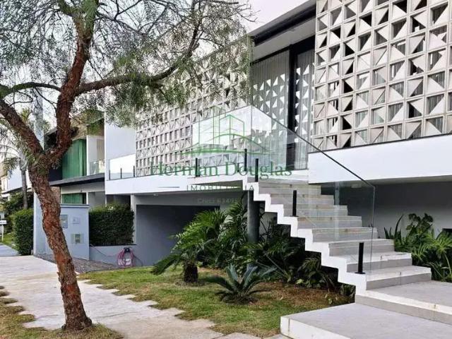 Casa / Sobrado em Condomínio para Locação em Votorantim/SP Itapeva 4 Quartos