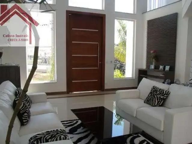 Casa / Sobrado em Condomínio para Locação em Votorantim/SP Itapeva 4 Quartos