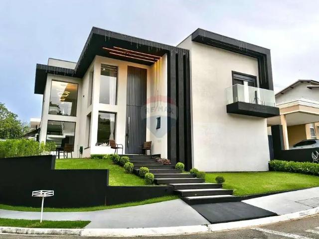Casa / Sobrado em Condomínio para Locação em Votorantim/SP Itapeva 4 Quartos