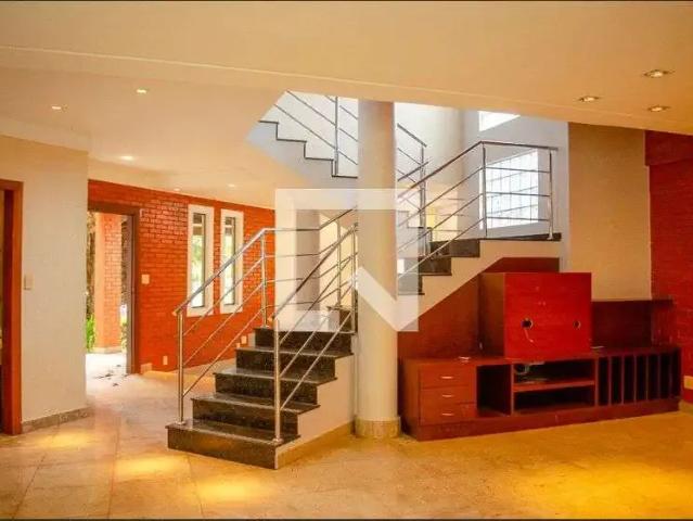 Casa / Sobrado em Condomínio para Locação em Aparecida de Goiânia/GO Jardins Mônaco 3 Quartos