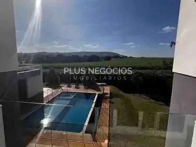 Casa / Sobrado em Condomínio para Locação em Araçoiaba da Serra/SP Barreiro 4 Quartos