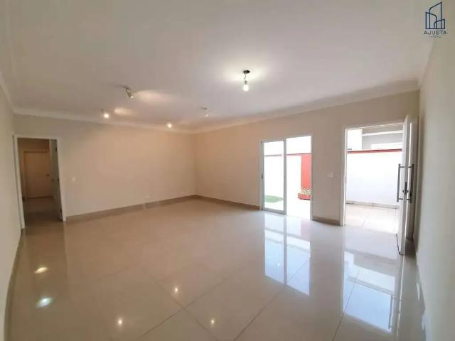 Casa / Sobrado em Condomínio para Locação em Araçoiaba da Serra/SP Centro 3 Quartos