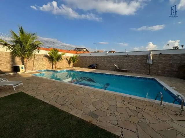 Casa / Sobrado em Condomínio para Locação em Araçoiaba da Serra/SP Condomínio Village Ipanema 4 Quartos