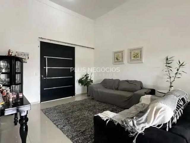 Casa / Sobrado em Condomínio para Locação em Araçoiaba da Serra/SP Rio Verde 3 Quartos