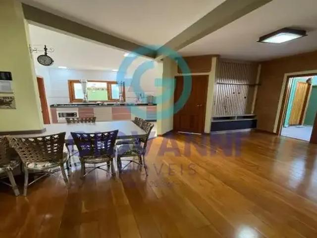 Casa / Sobrado em Condomínio para Locação em Araraquara/SP Jardim dos Flamboyants 4 Quartos